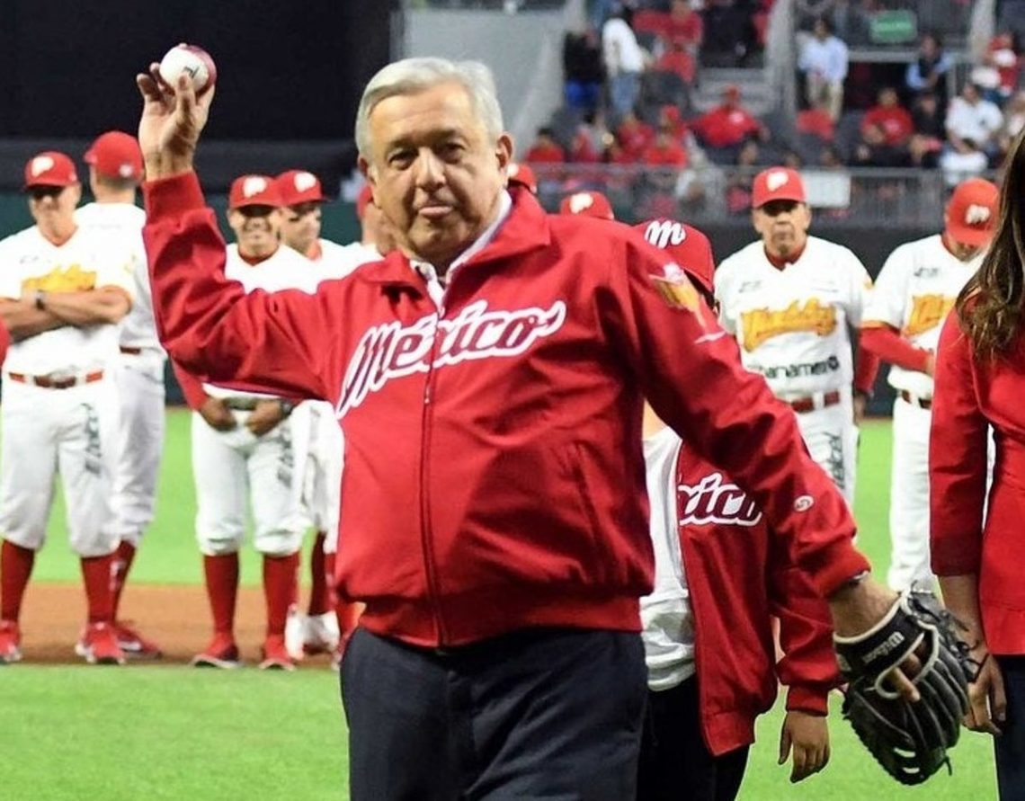 AMLO salva a su equipo de béisbol - ExpokNews