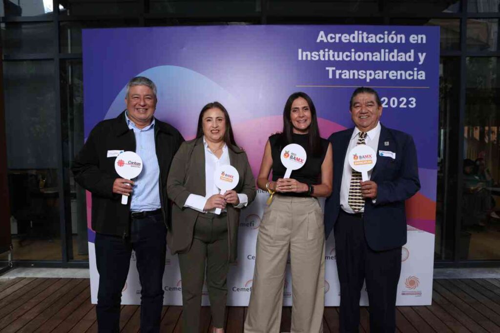 Cemefi entregó la Acreditación en Institucionalidad y Transparencia a ...